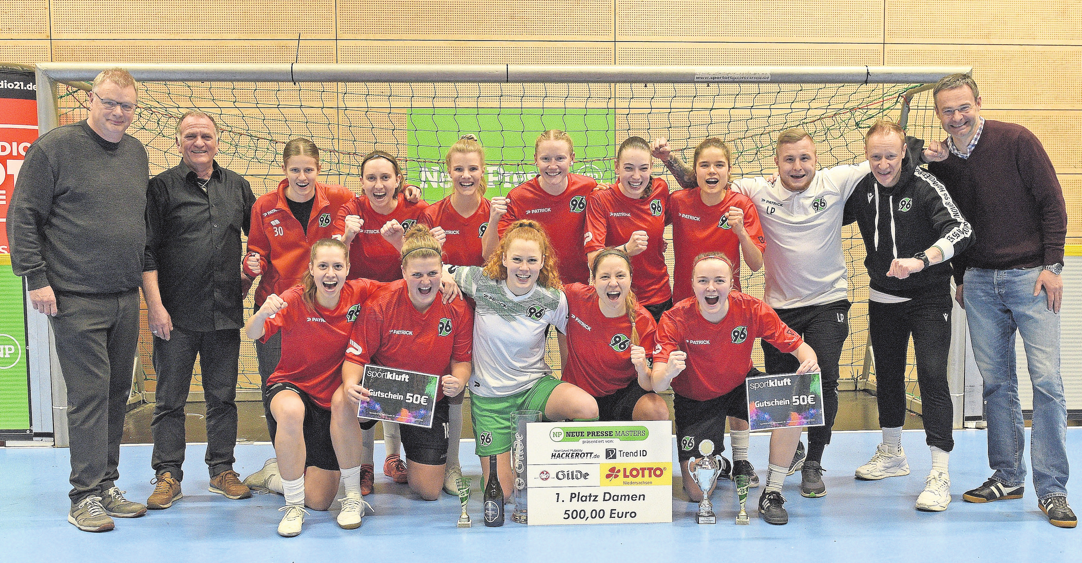 „Genau das haben wir verdient": 3:1-Finalsieg gegen den HSC. Füllkrug ...