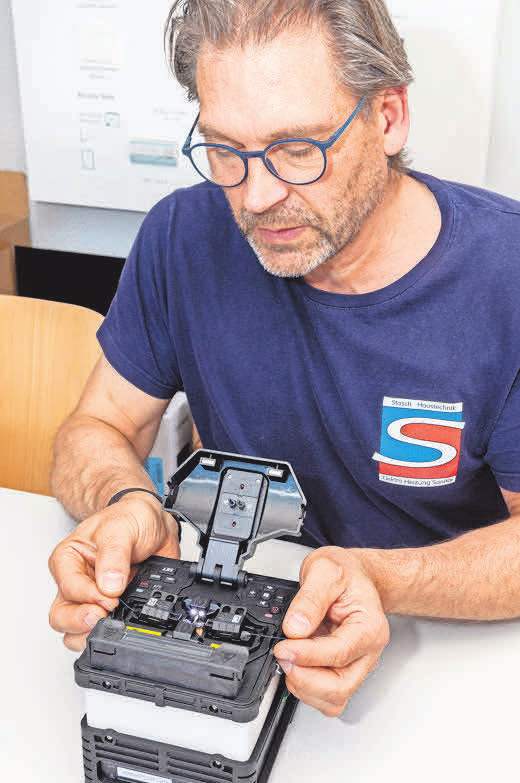 „Es gibt Singlemode- und Multimode-Fasern“, erklärt Marc Stasch von der ...