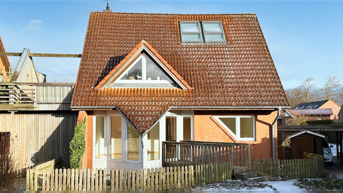 Schilksee: Eine 3-Zimmer-Maisonette-Wohnung mit ca. 92 m² Wfl., Garten ...